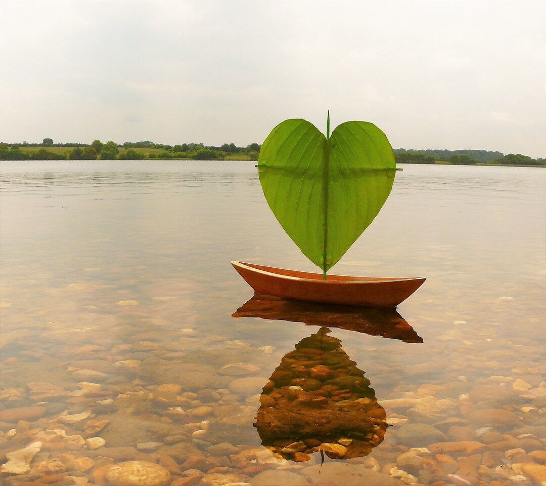 Heart Dory Rowing Boat Photo Card | Heartycards | Model Sailing Boat ...