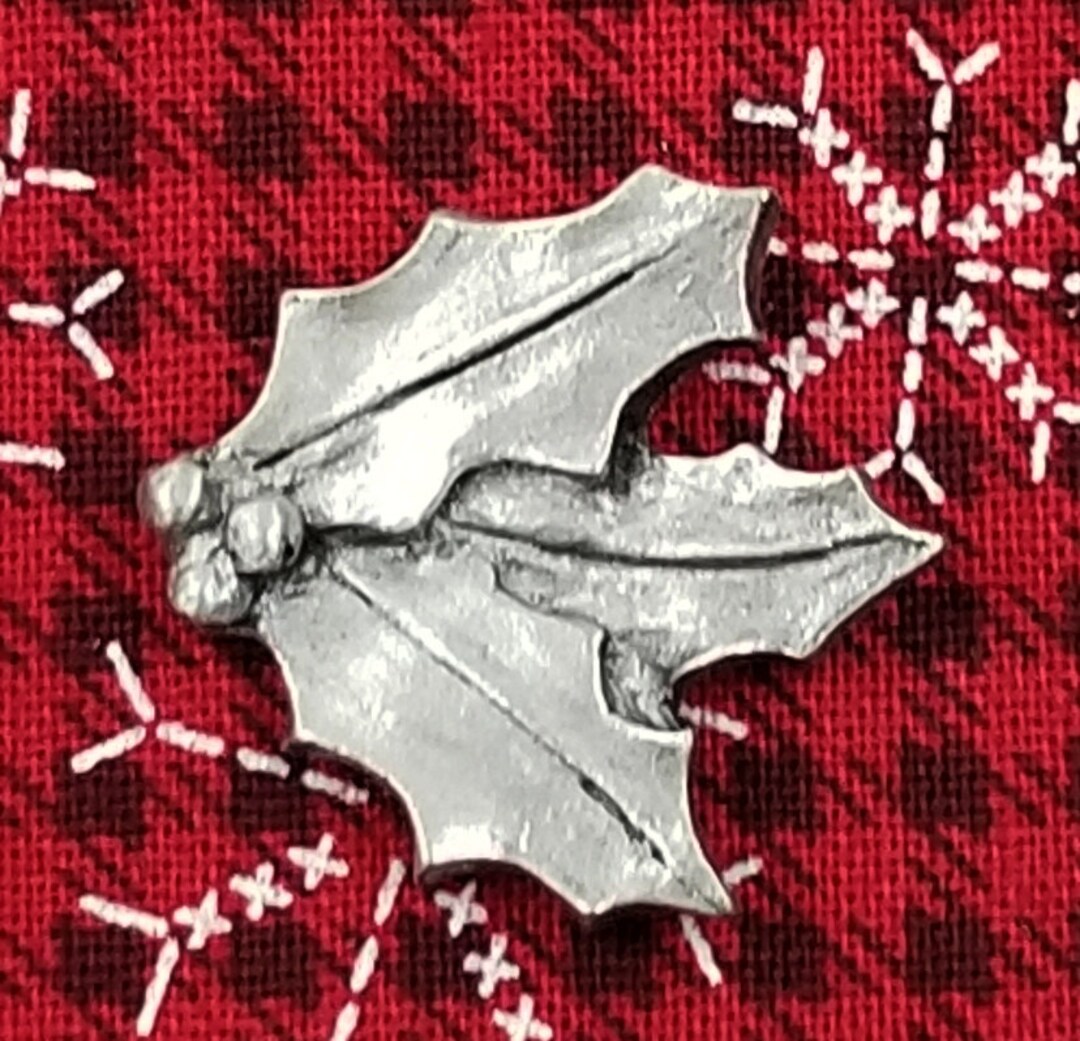 Holly Leaves Pewter Pin, Christmas Pins, Holiday Pins, - Etsy