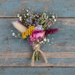 Meadow Mixed Dainty Dried Flower Wedding Buttonhole - Etsy UK