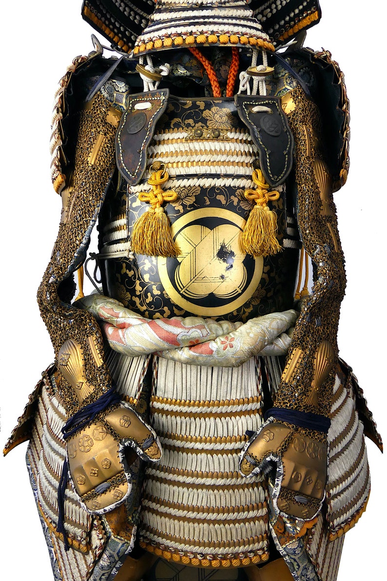 Yoroi Black and Gold Samurai Armor With Kamon Takanoha Falcon - Etsy
