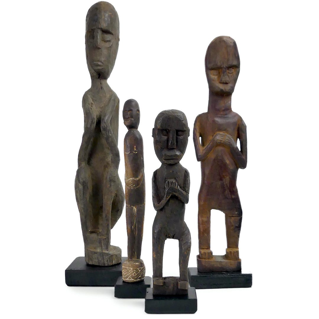 4 Atoni Ancestor Statuettes in Carved Wood on Black Bases - West Timor ...