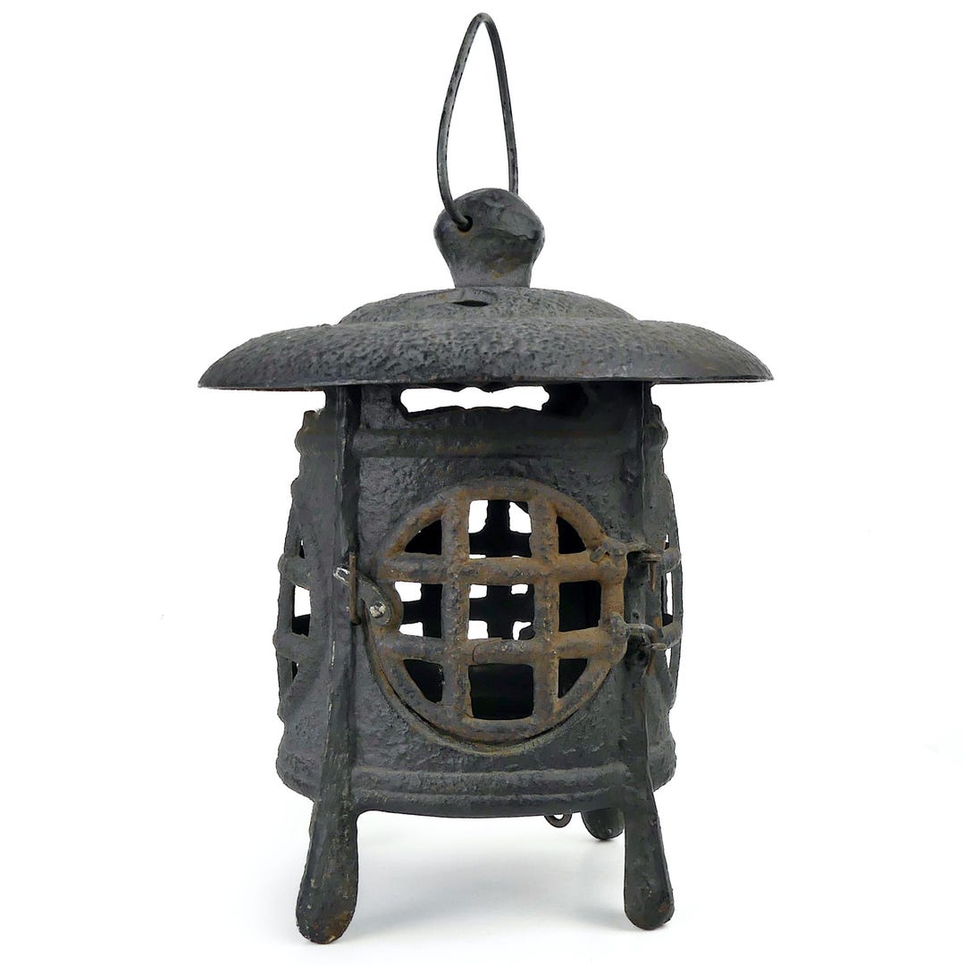 Japanese Cast Iron Garden Lantern - Japan - Meiji Period (1868-1912 ...