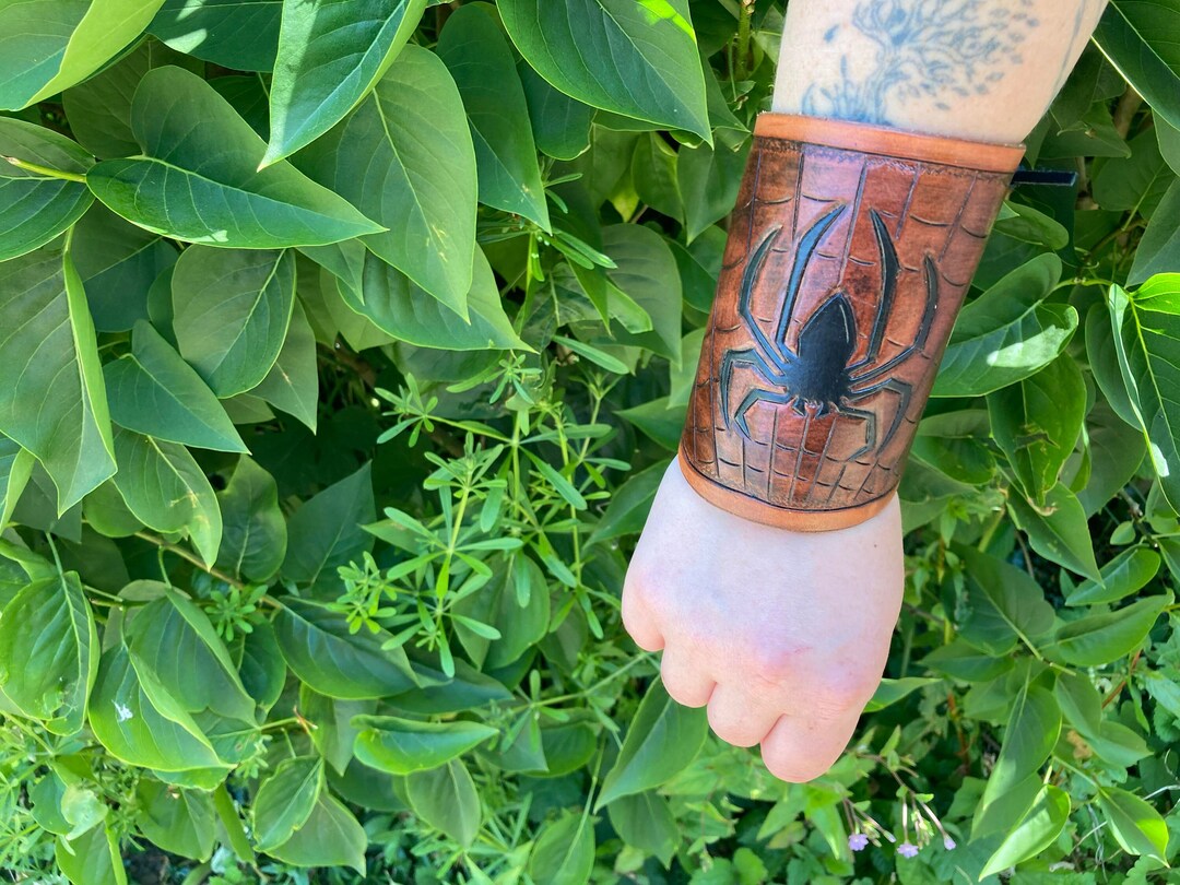 Spider-man Arm Cuff Lace up Leather Bracer Wrist Bracelet Armor Arm ...