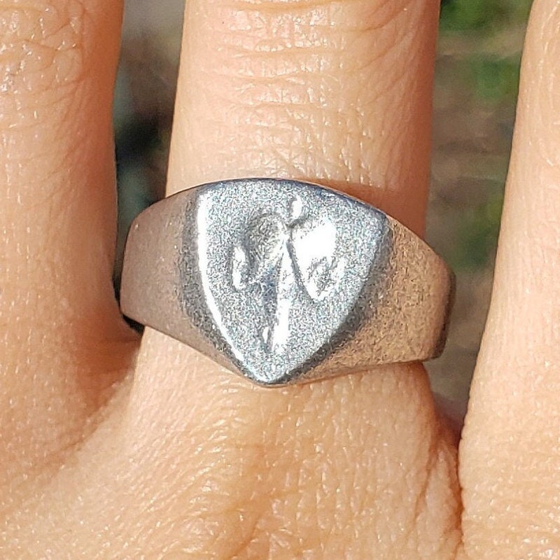 Bleeding Heart Necklace - Etsy