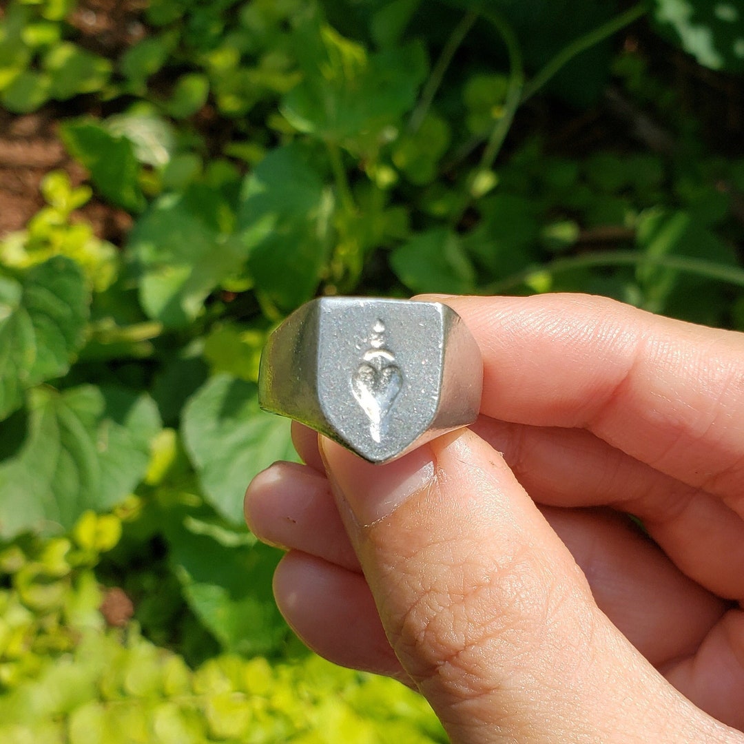 Heart Dagger Wax Seal Signet Ring - Etsy