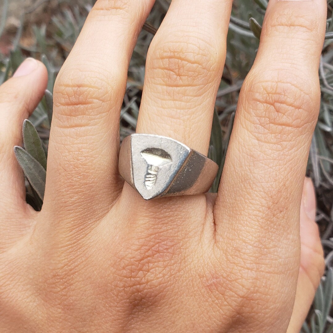 Reflector Lightbulb Wax Seal Signet Ring - Etsy