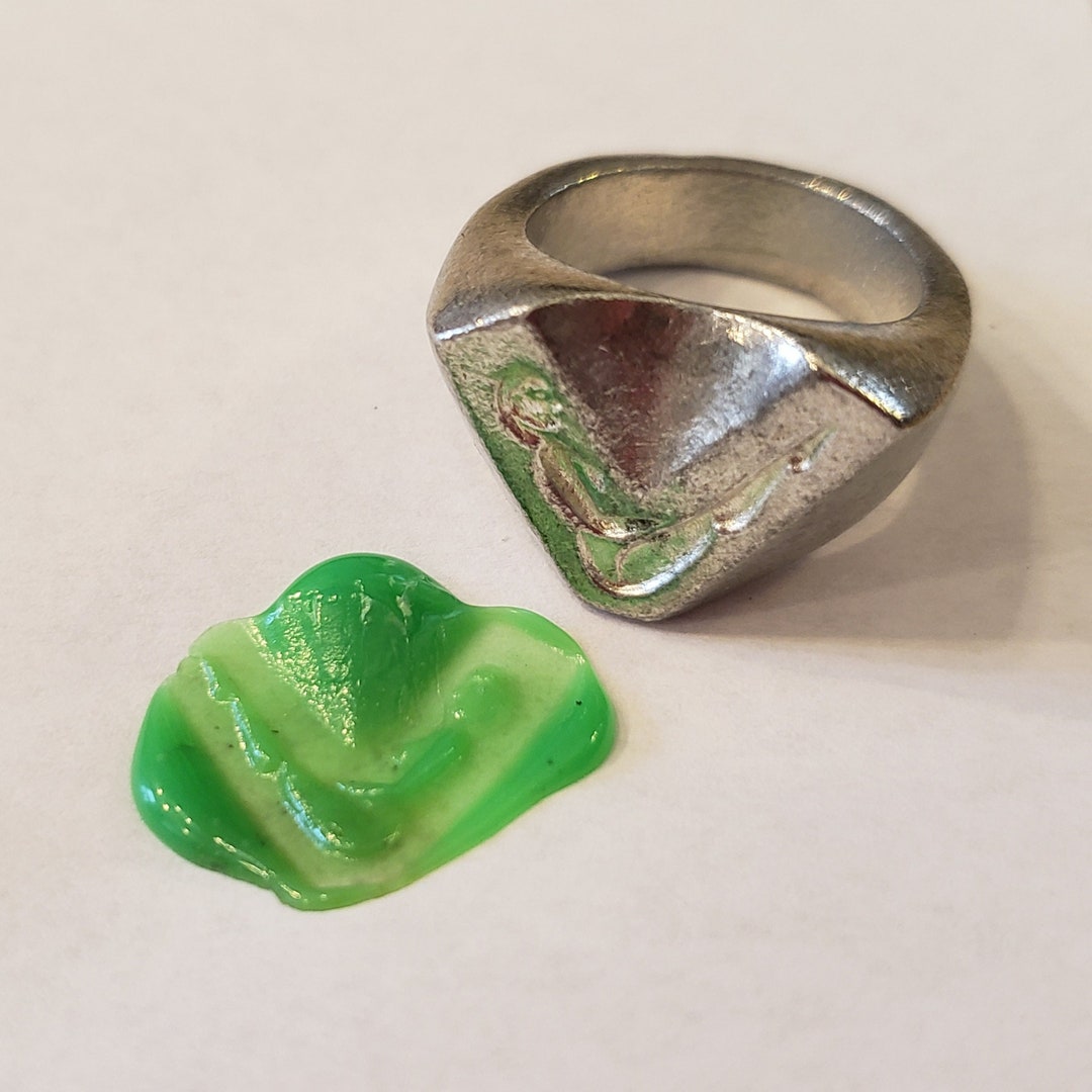 Body Letter "v" Wax Seal Signet Ring - Etsy