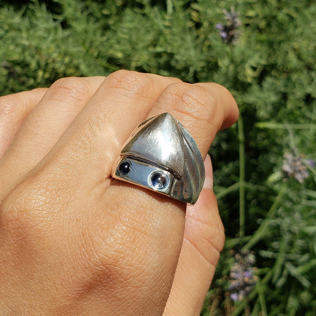Sapphire Eyed Cuttlefish Head Ring - Etsy