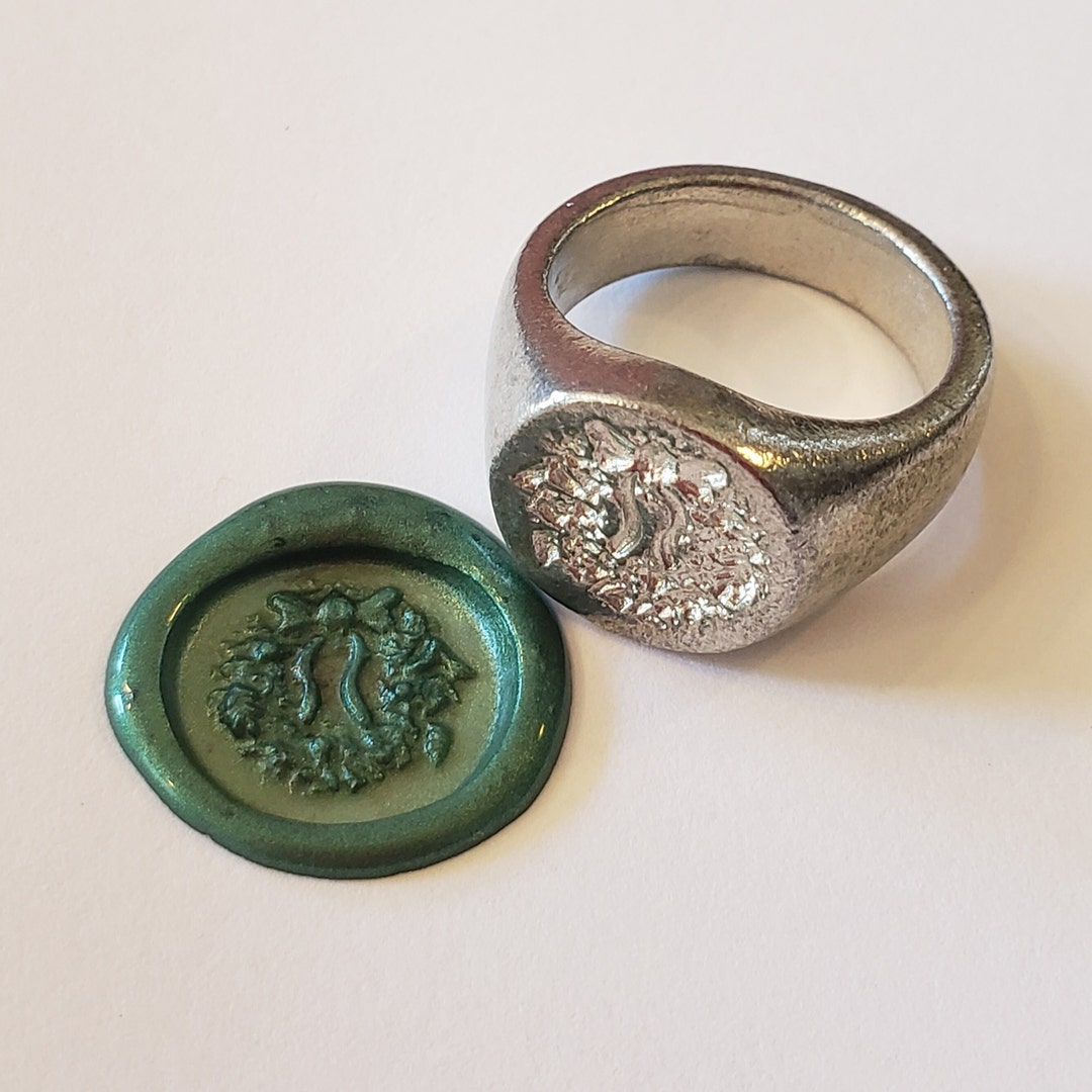 Wreath Wax Seal Signet Ring - Etsy