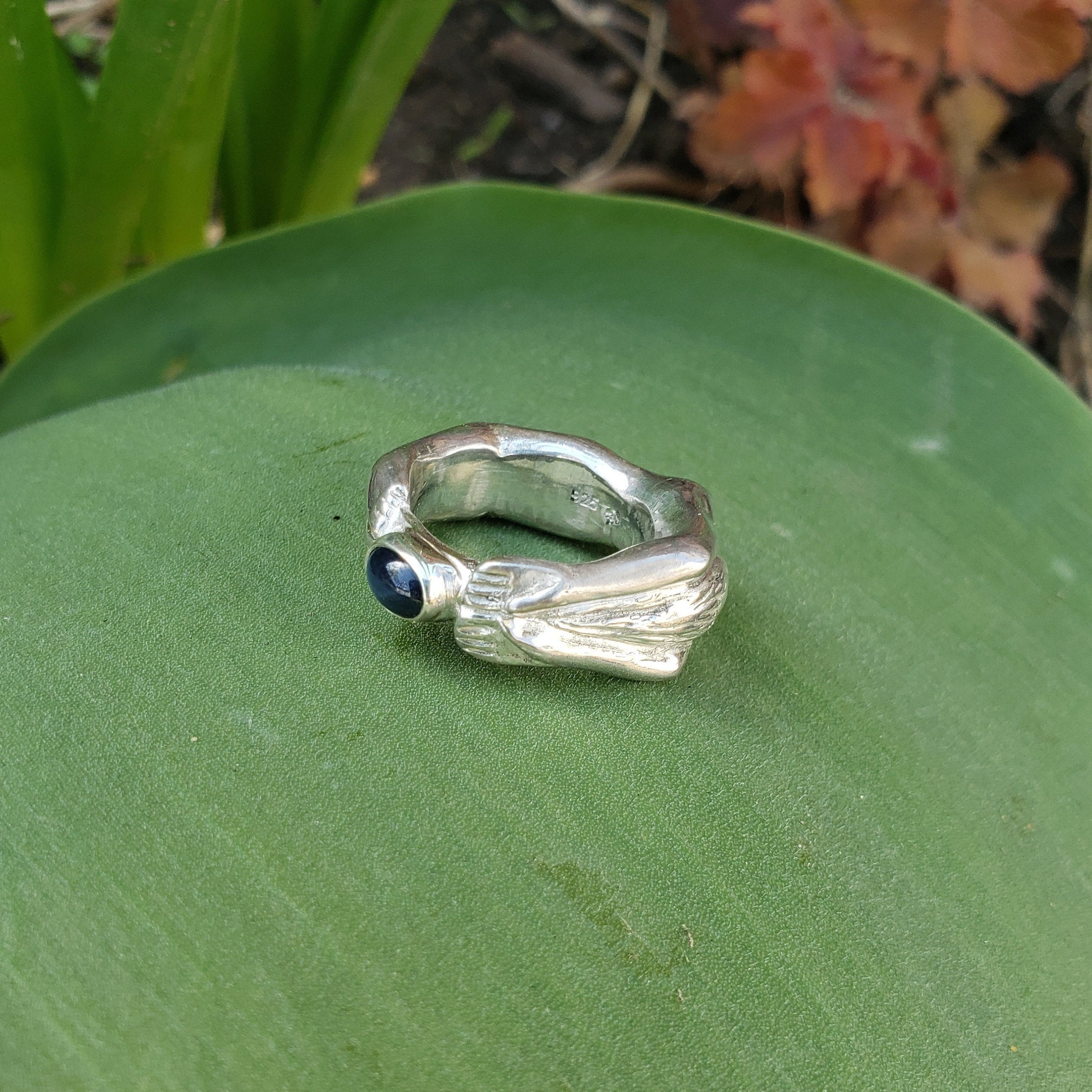 Blue star sapphire back bend ring | Etsy