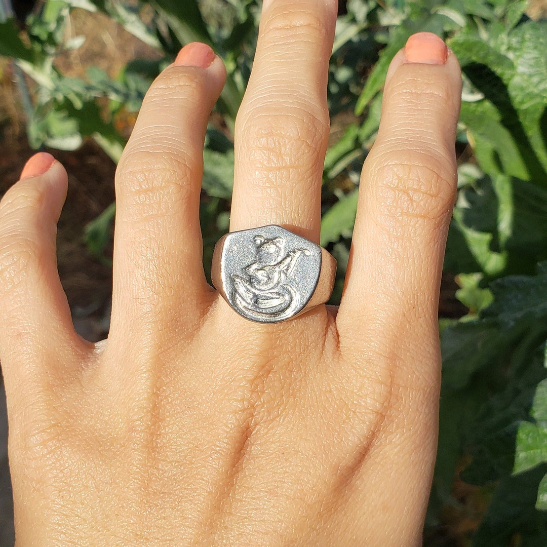 Lute Lizard Wax Seal Signet Ring - Etsy