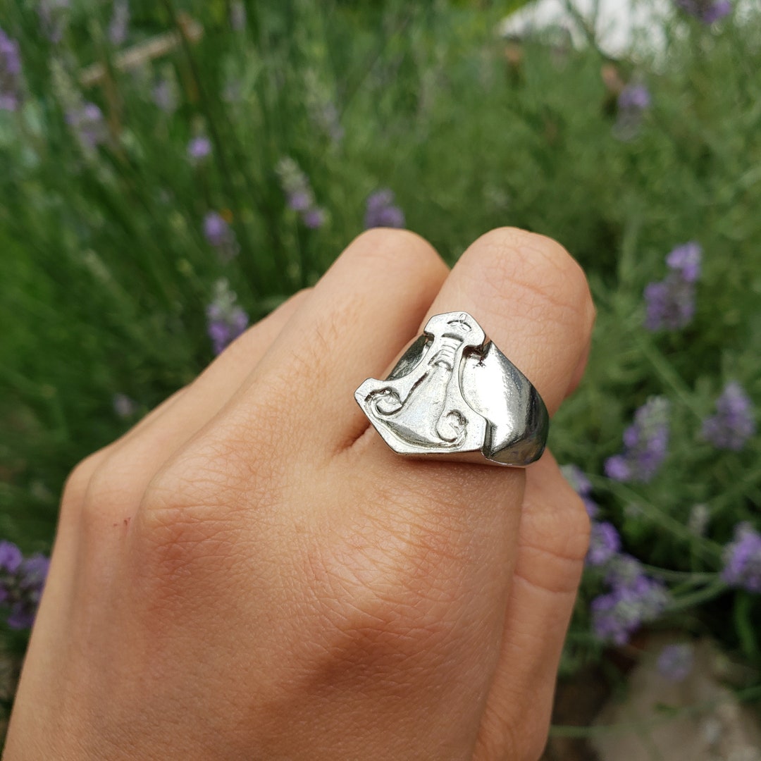 Wombjolnir Womb Wax Seal Signet Ring - Etsy