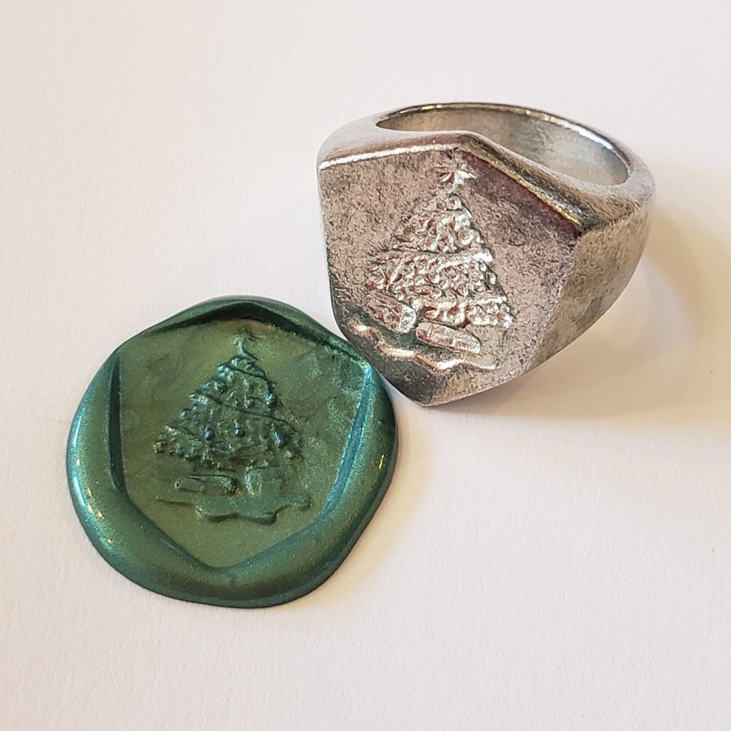 Tree Signet Ring - Etsy