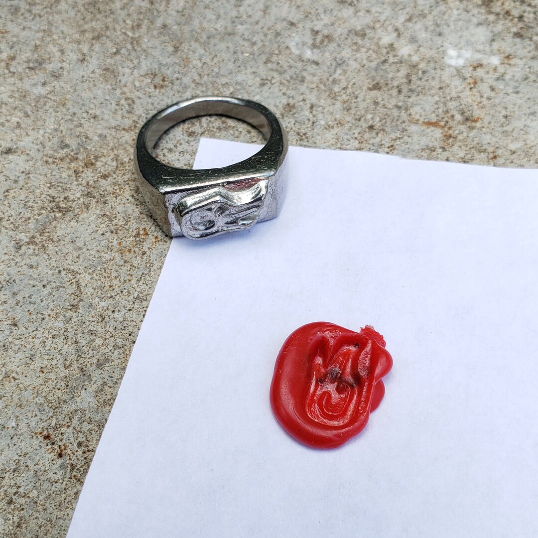 Crocodile Shadow Puppet Wax Seal Signet Ring - Etsy