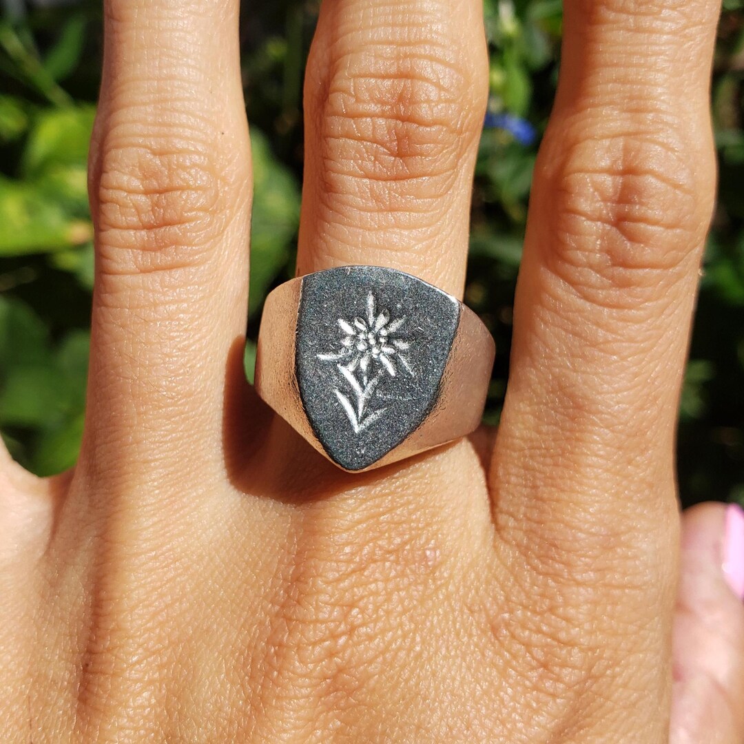 Edelweiss Wax Seal Signet Ring - Etsy