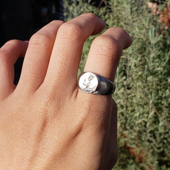 Alien princess wax seal signet ring | Etsy