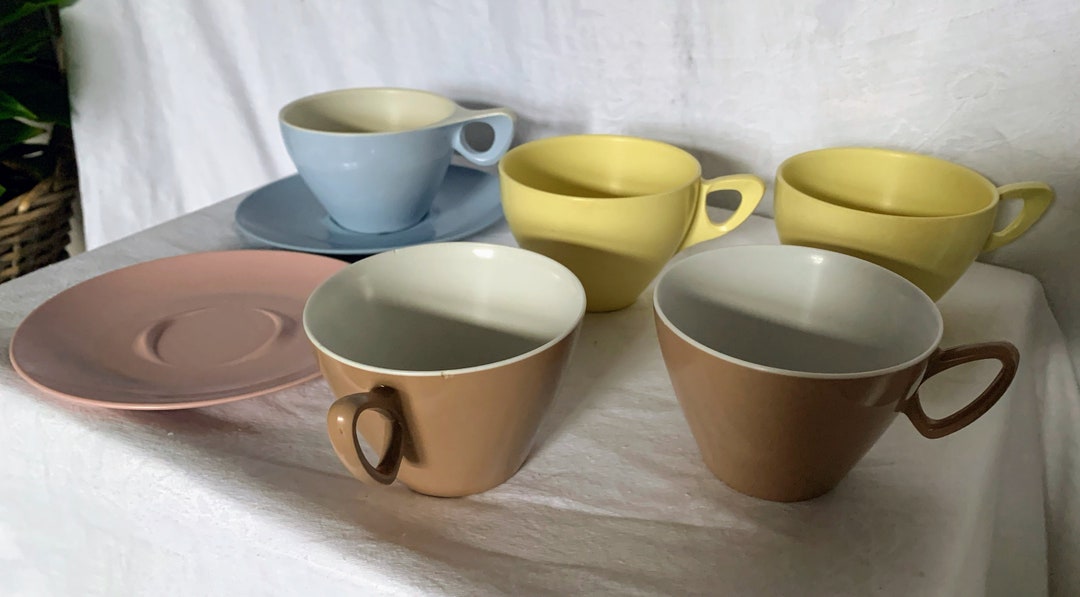 Mid Century Melaware Cups/saucers Collection - Etsy