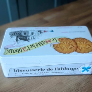 Vintage French Biscuits Tin - Etsy