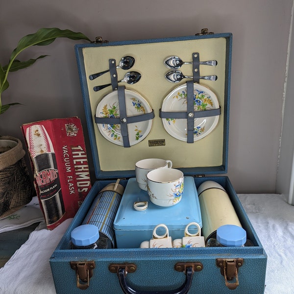 Vintage Picnic Set - Etsy UK