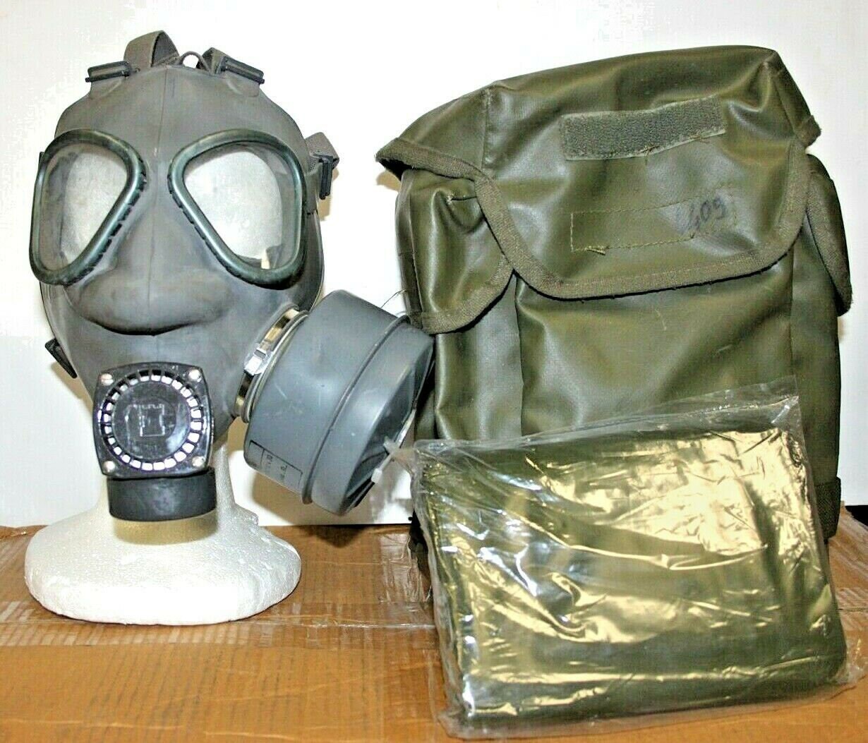 USED Finnish Military M61 Gas Mask Full Face Adult W/60mm - Etsy