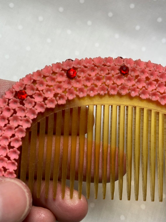 Antique Japanese Kusi Comb With Coral Trim Vintage Ha… - Gem