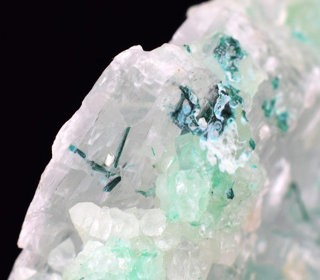 4cms GEM ATACAMITE INSIDE Selenite Crystal Lily Mine 2000 Discovery ...