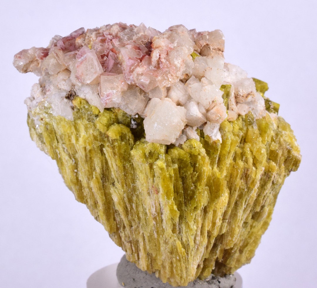 4.9cms EPIDOTE CALCITE CRYSTALS Cluster Peru Green Color Mineral ...