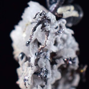 2.2cm NATIVE SILVER ACANTHITE Electrum peru Silver Wires - Etsy