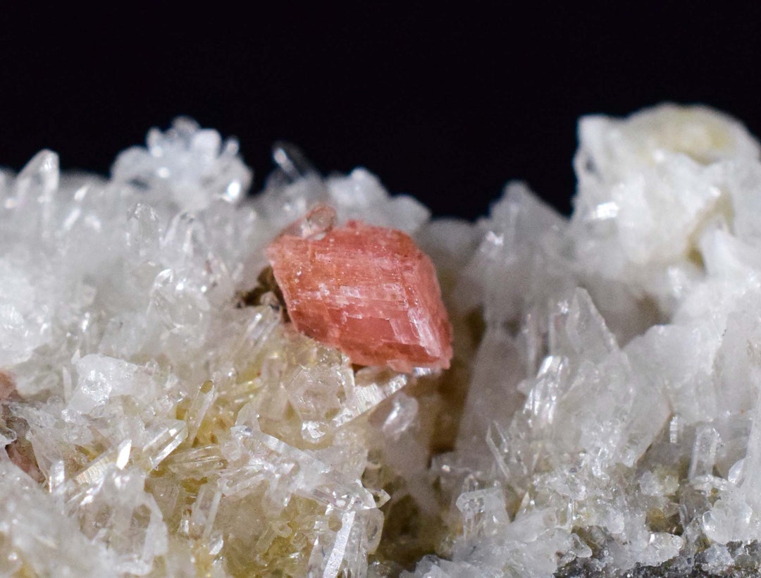 4.6cms RHODOCHROSITE RHOMBOHEDRAL QUARTZ Premium Miniature Crystals ...