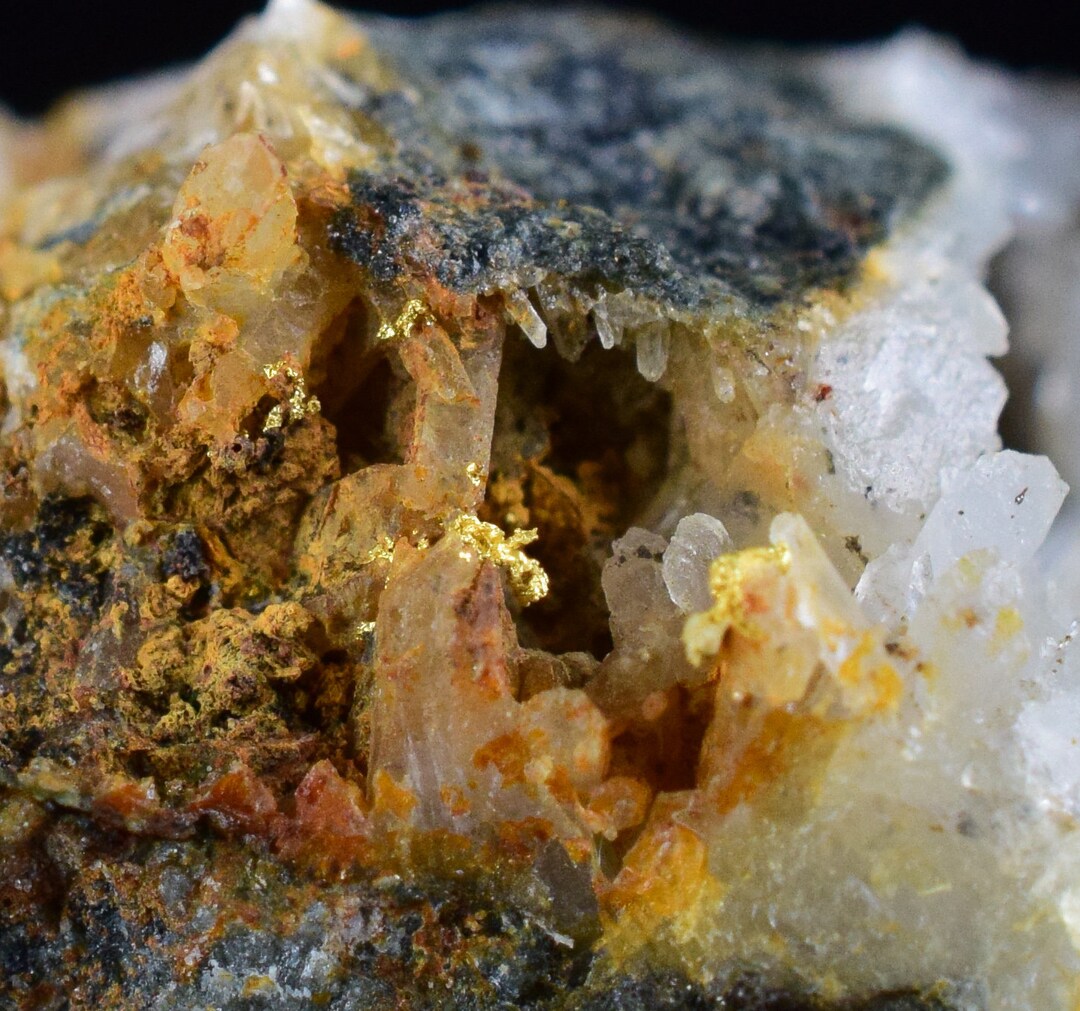 1.4cms NATIVE GOLD QUARTZ of the Incas Thumbnail Aesthetic Wire Gem ...