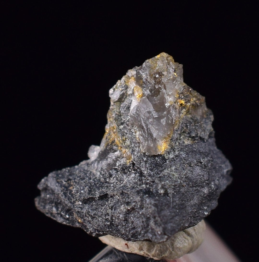 0.8cms NATIVE GOLD QUARTZ of the Incas Thumbnail Aesthetic Wire Gem ...