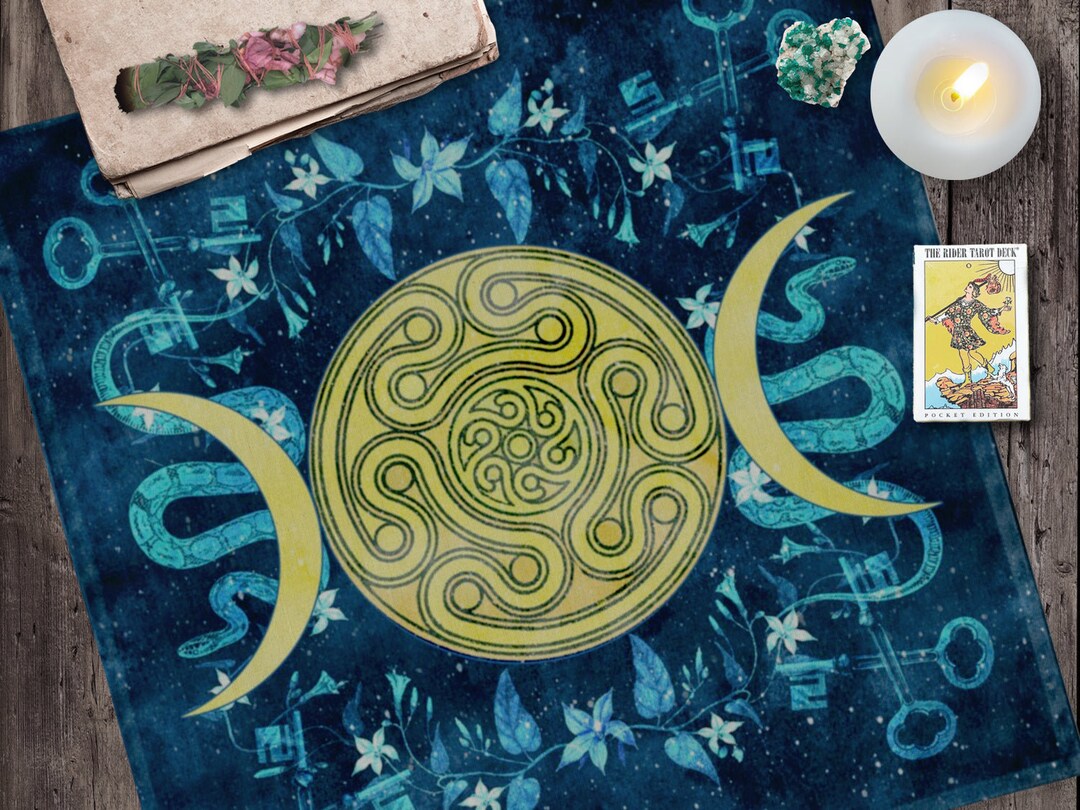 Paño de altar Diosa Hecate Altar Tarot Cloth Símbolo de - Etsy México