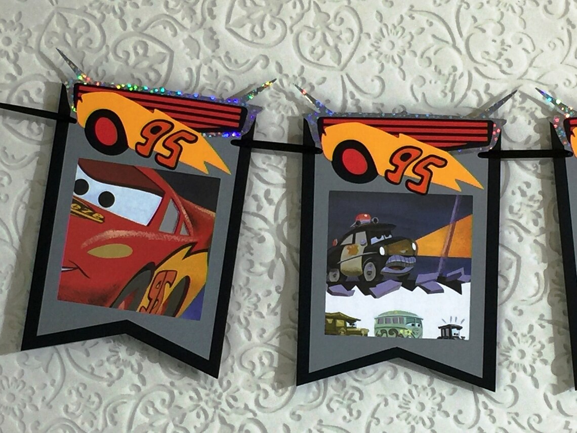 Bandera de diseñador de CARS de Disney Rayo McQueen y Mater Historia ...