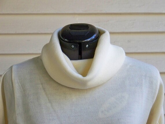 1970s Acrylic Cream Cowl Neck Sweater with Ribbing Do… - Gem