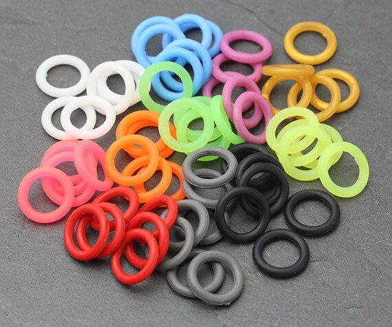 Silicone jump rings store