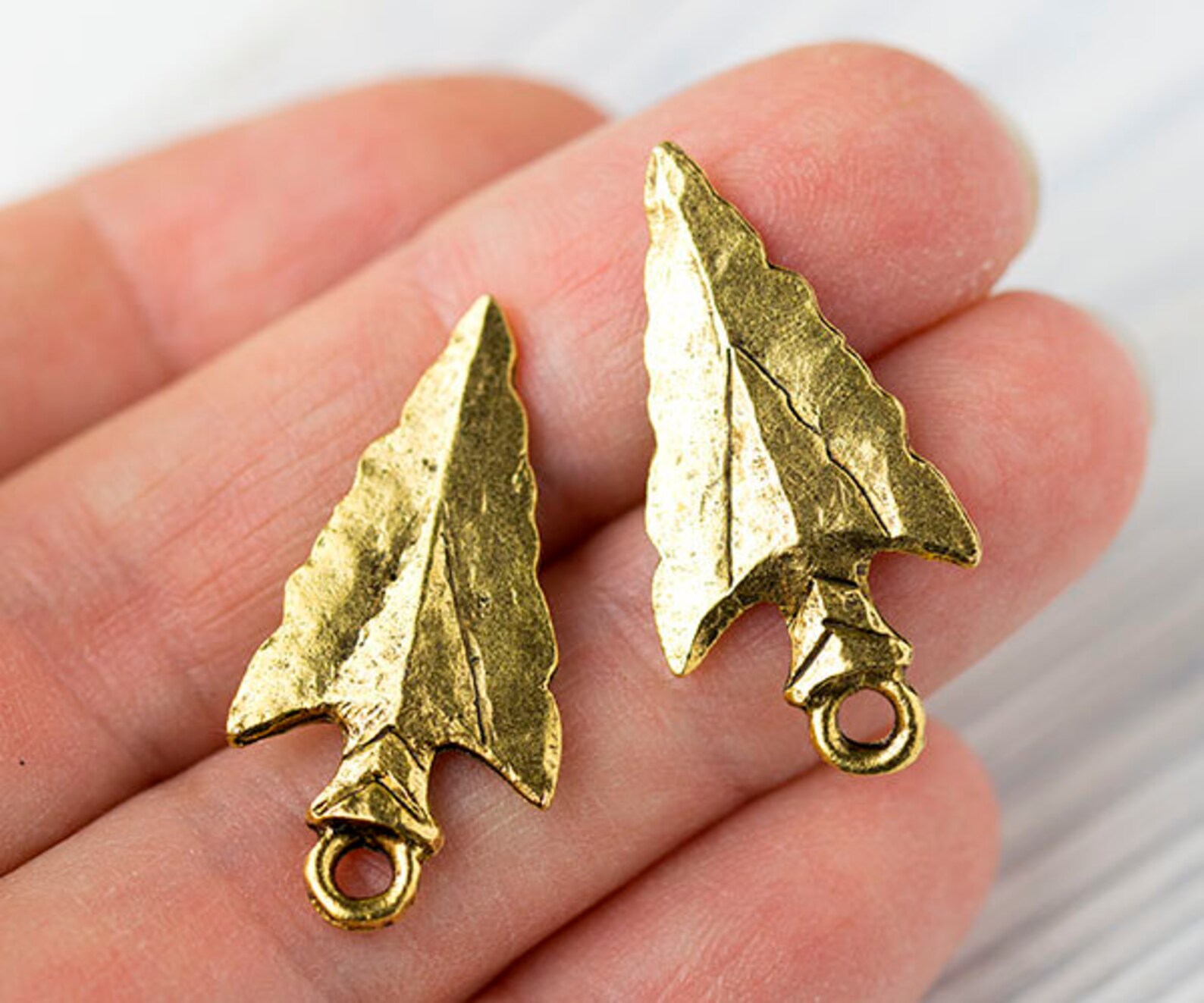 3D Gold Arrowhead Charm, Arrowhead Pendant, Hammered Arrowhead, Gold ...
