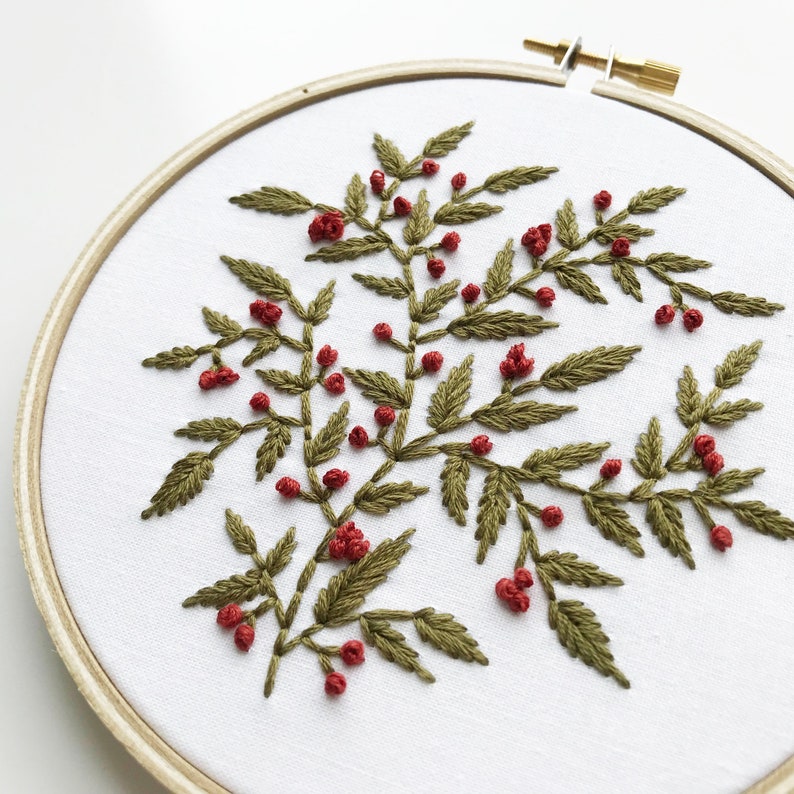 December Floral Embroidery Pattern / Holly Embroidery Pattern - Etsy