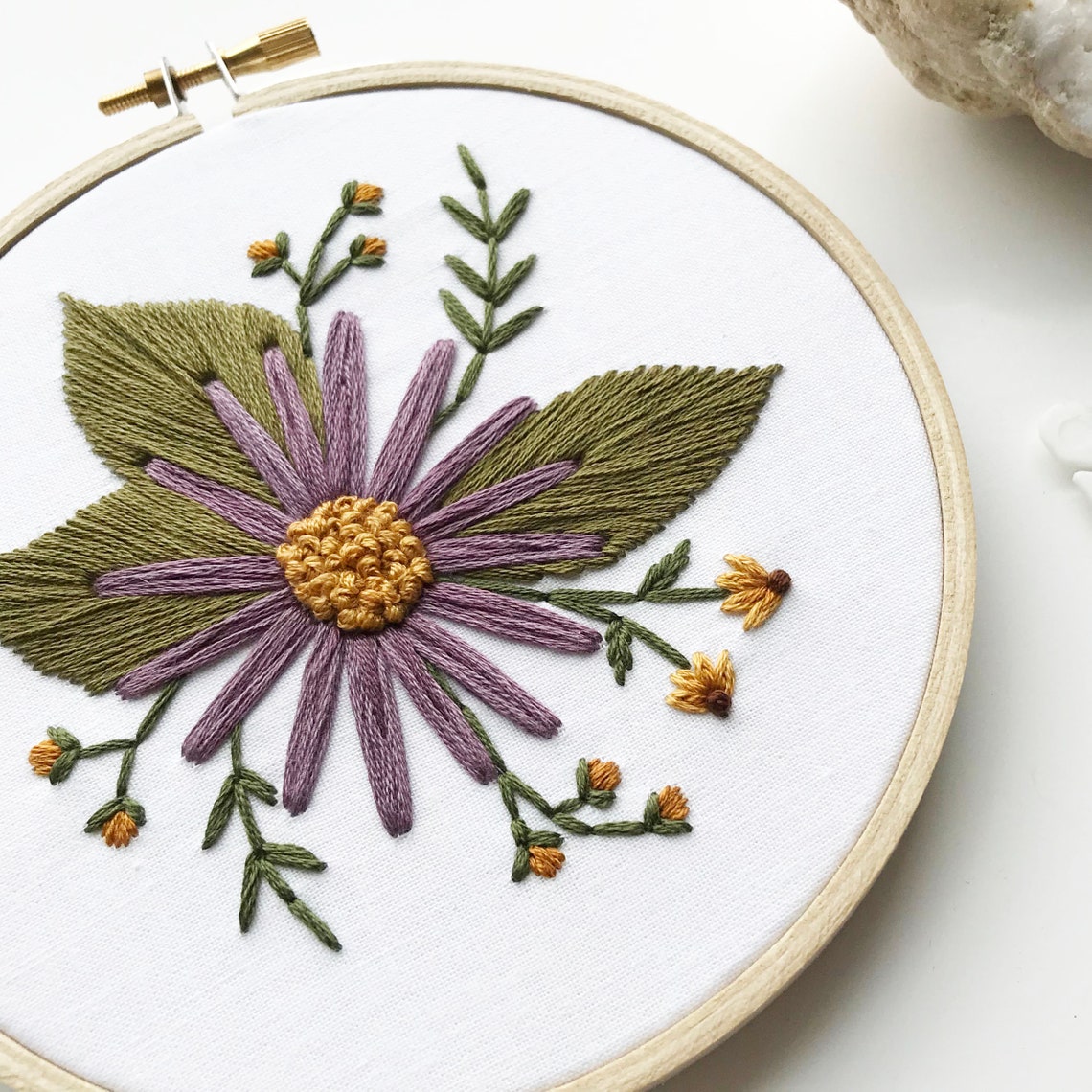 September Floral Embroidery Pattern // Aster Embroidery - Etsy