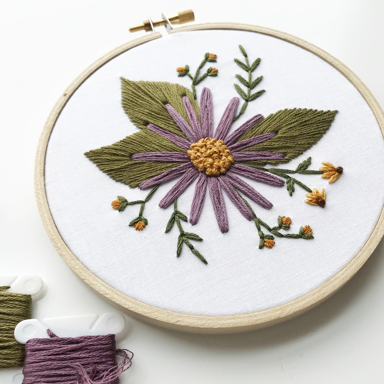 September Floral Embroidery Pattern // Aster Embroidery - Etsy