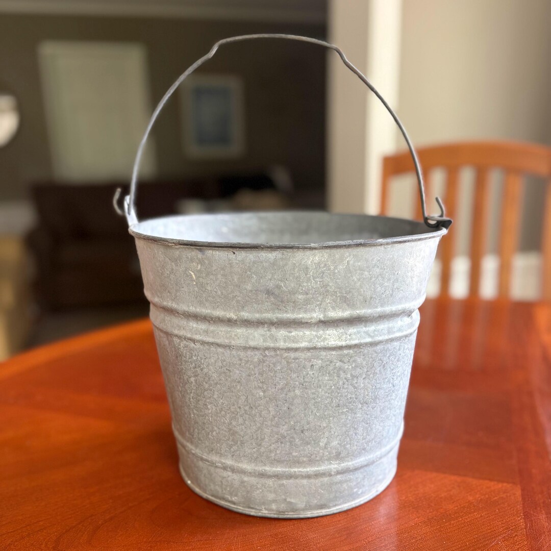 Vintage Galvanized Metal Bucket With Handle – Rustic Farmhouse Decor ...
