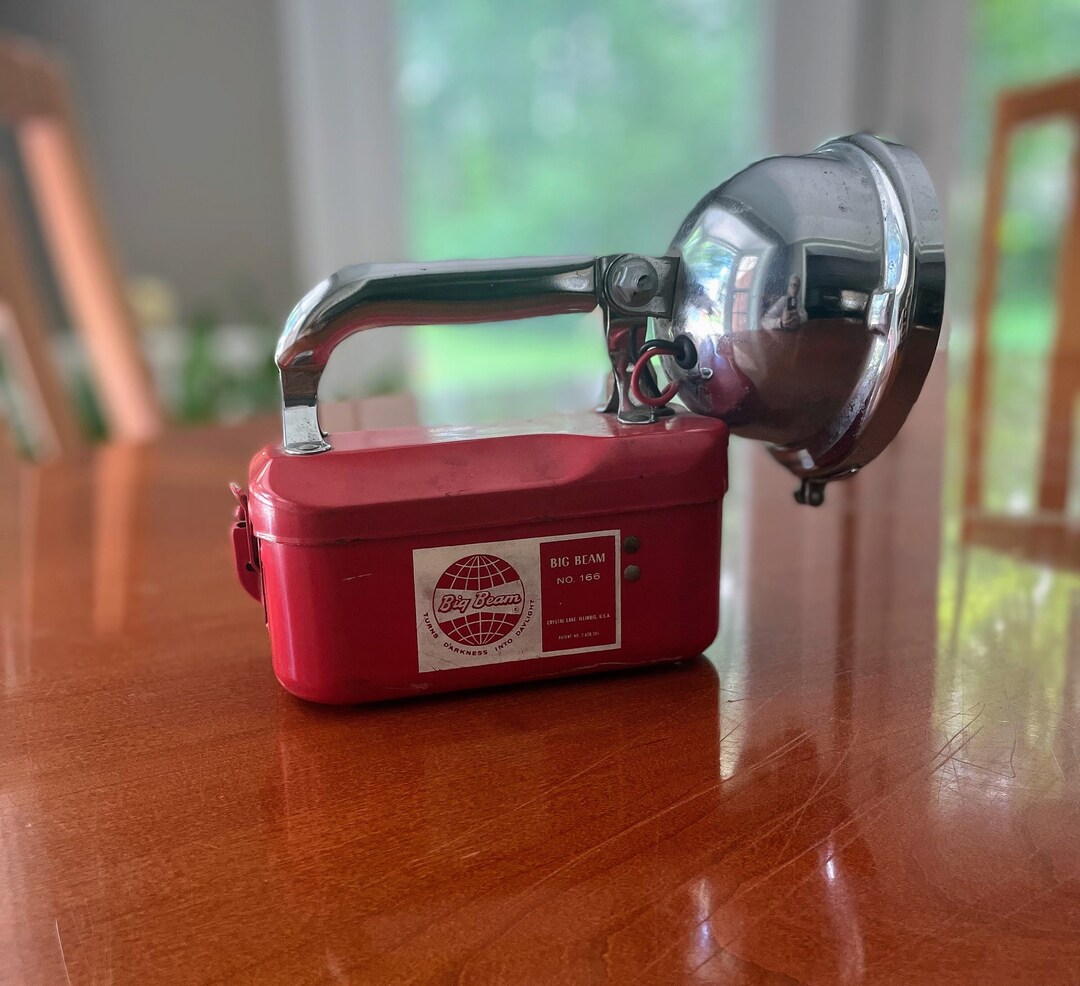 Vintage Flashlight Big Beam 1950s Lantern Model 166 Teledyne Retro ...
