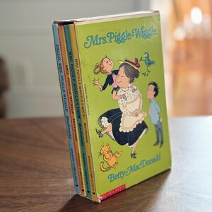 Vintage Mrs. Piggle-wiggle Book Set by Betty Macdonald 1987 Classic ...