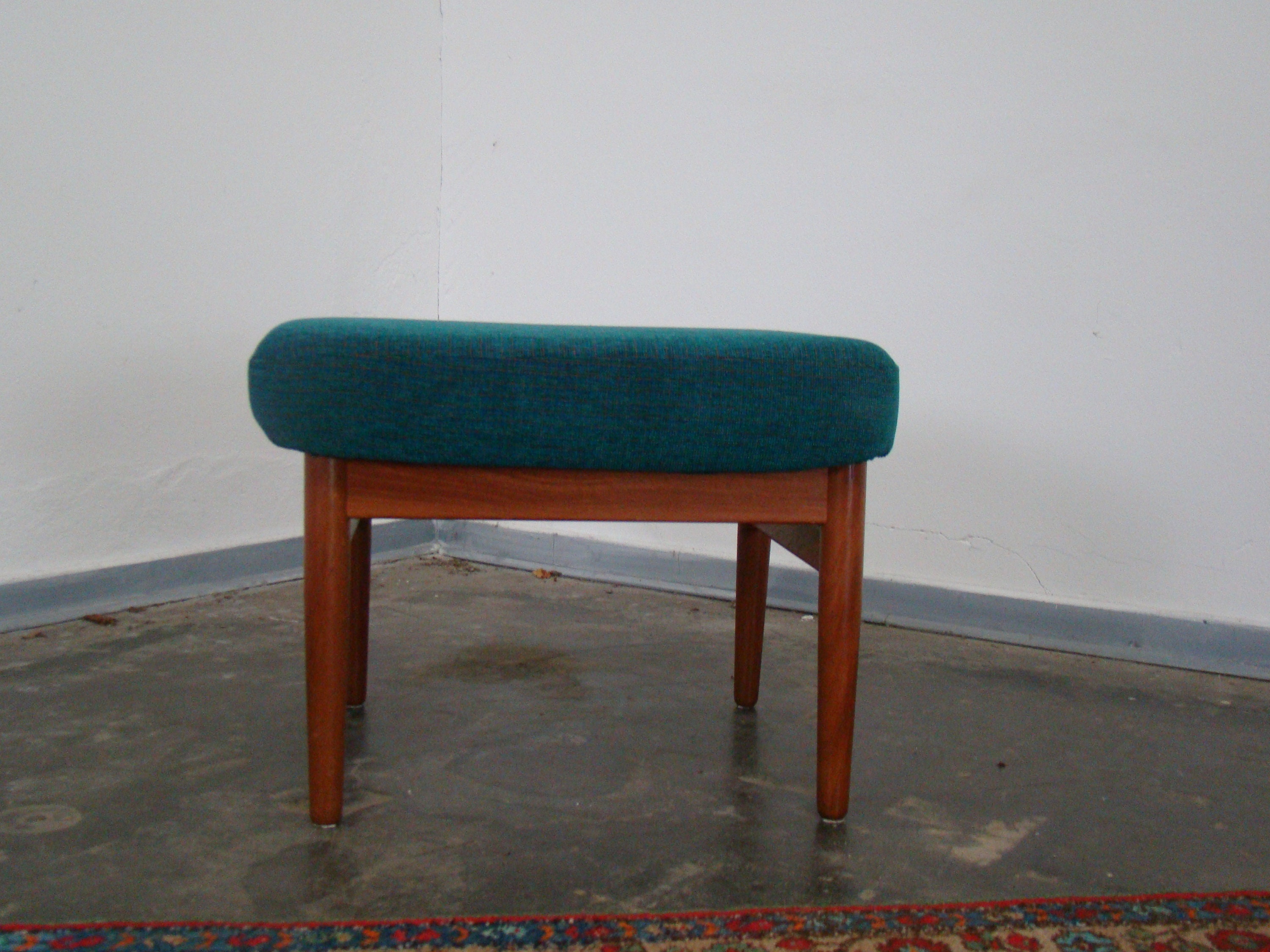 Vintage Danish design MCM Ottoman by Arne Vodder for France & Son