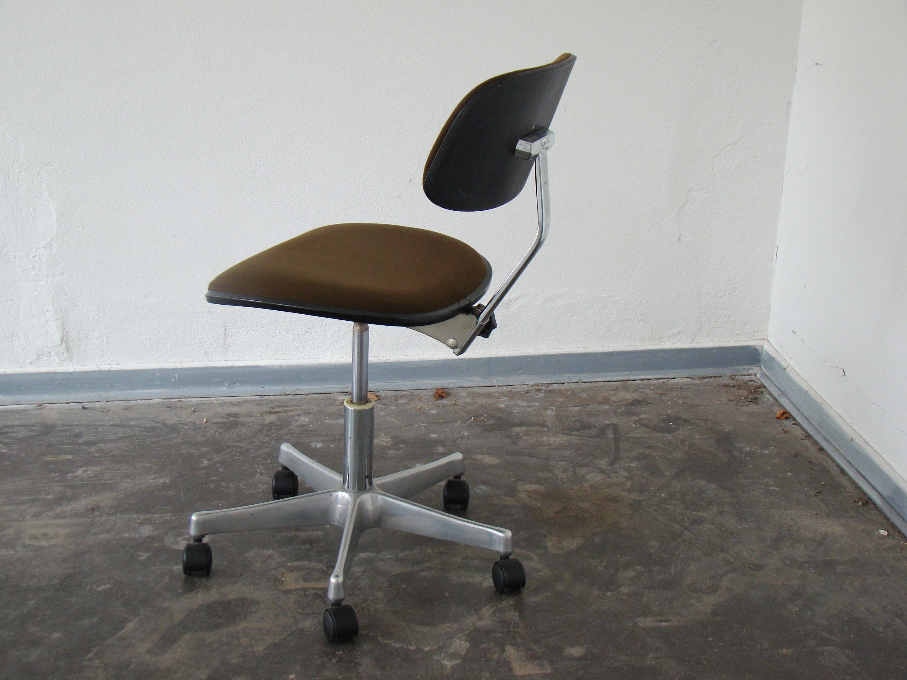 Vintage office chair by Grahl