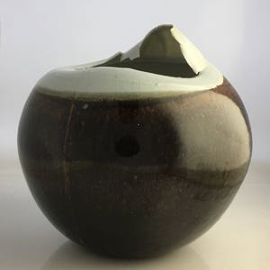 Vintage Porcelain Ovoid Collapsed Form With Tenmoku Glaze - Etsy UK