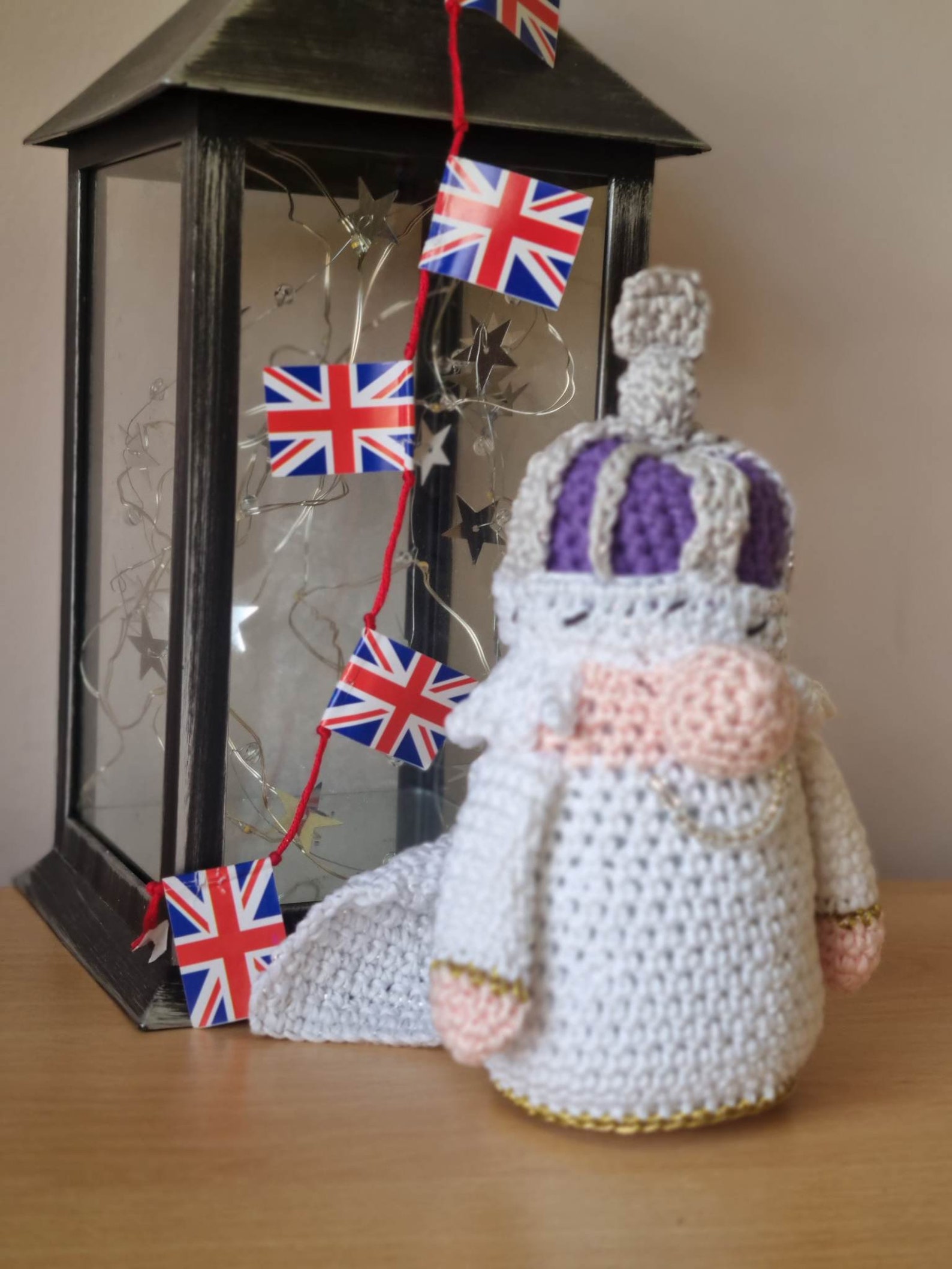 QUEEN CAMILLA Coronation Gonk - Crochet Pattern Only - US Terminology ...