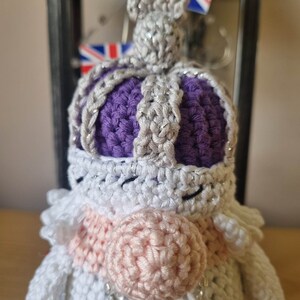 QUEEN CAMILLA Coronation Gonk - Crochet Pattern Only - US Terminology ...