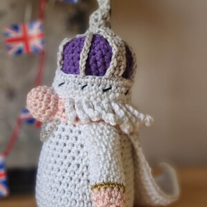 QUEEN CAMILLA Coronation Gonk - Crochet Pattern Only - US Terminology ...