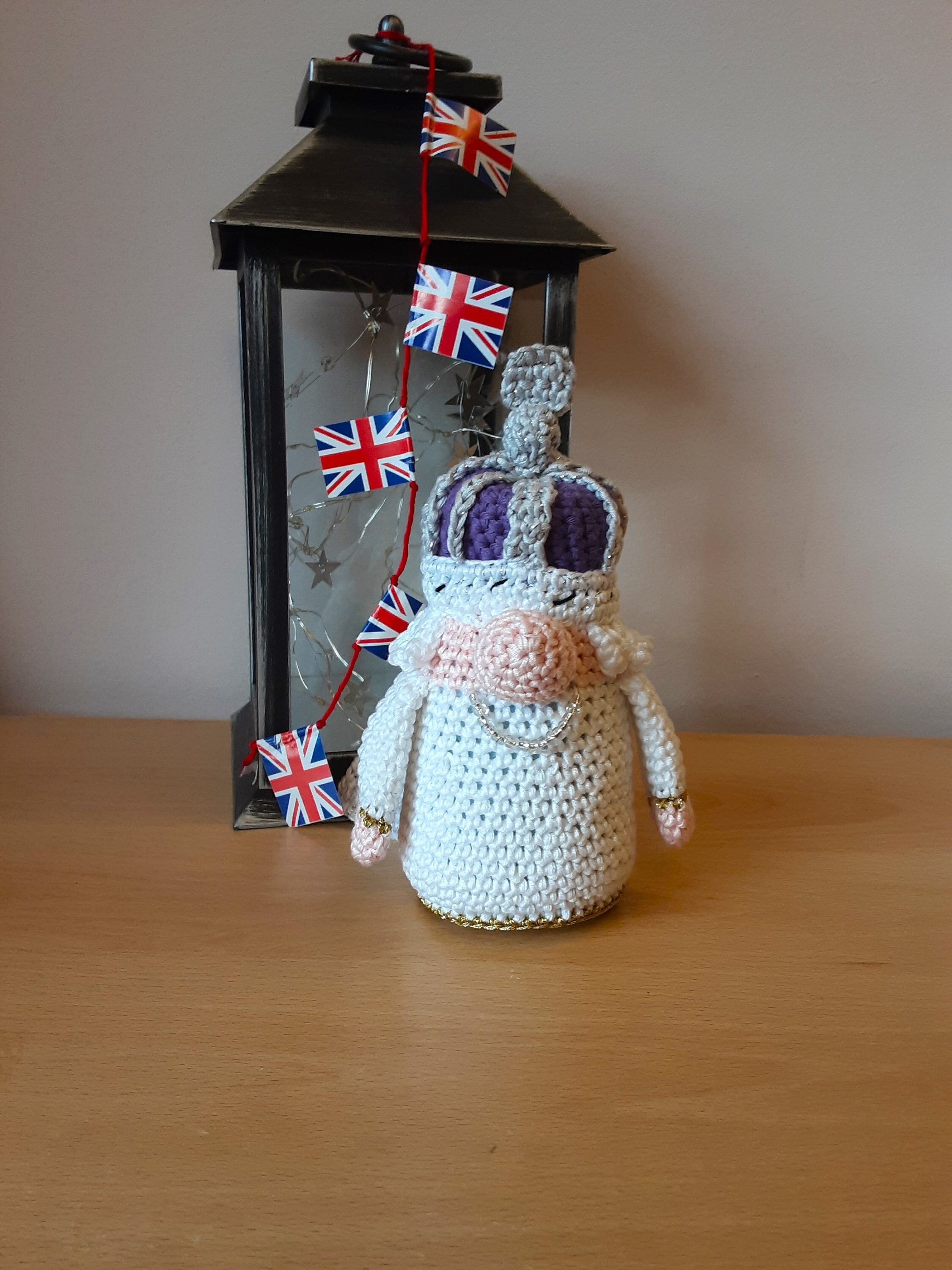 QUEEN CAMILLA Coronation Gonk - Crochet Pattern Only - US Terminology ...