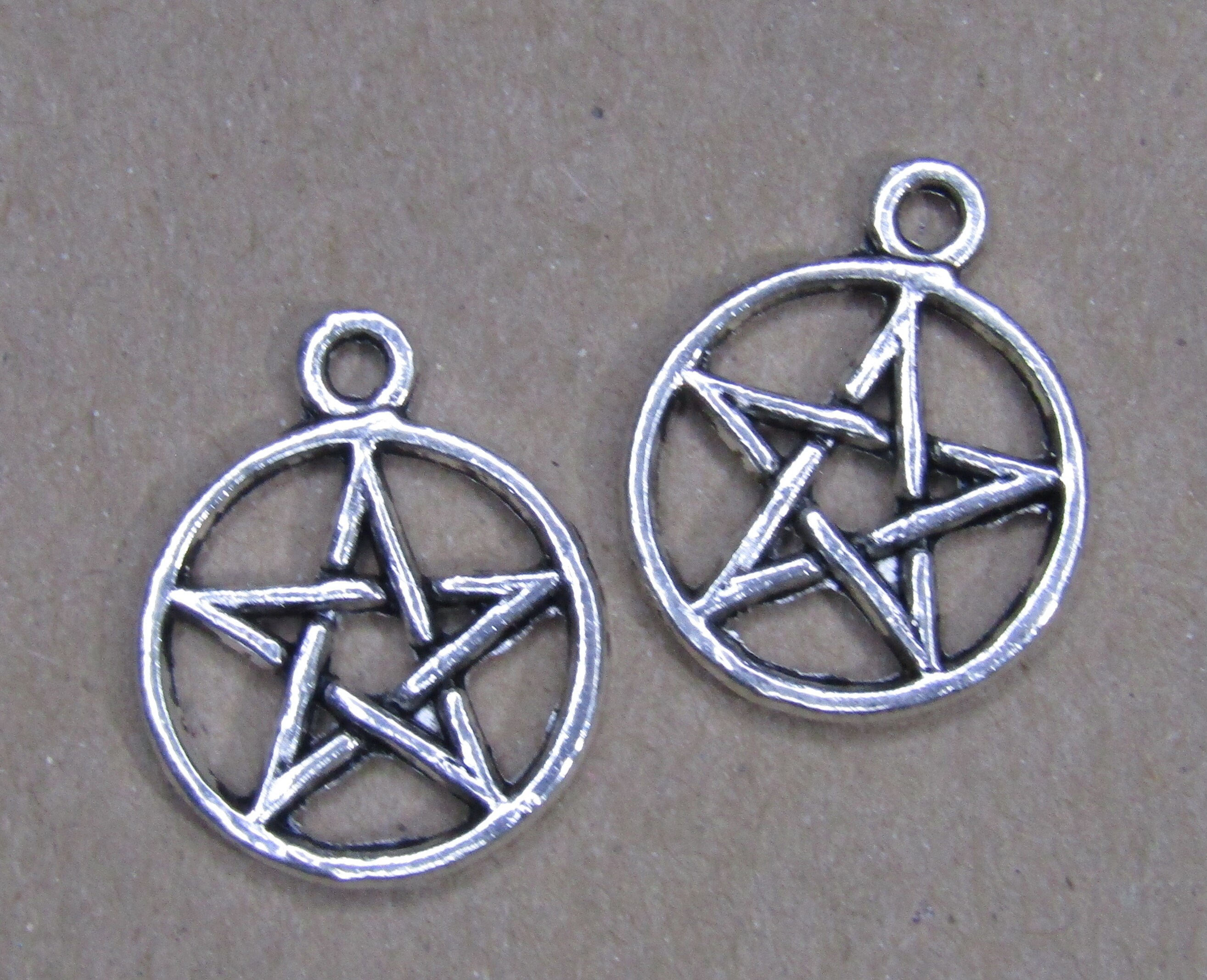 25 Large Pentacle Star Silver and Black Pendant Charms for Jewelry ...